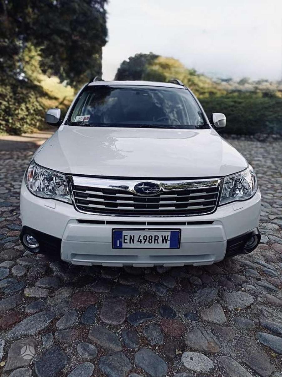 White Subaru Forester 2008 in Utena, with an engine capacity of 1.99 L and mileage of 273 thousand km for 6950 €, photo 8 on AUTOMOTO.COM.LV