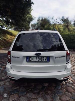 White Subaru Forester 2008 in Utena, with an engine capacity of 1.99 L and mileage of 273 thousand km for 6950 €, photo 9 on AUTOMOTO.COM.LV
