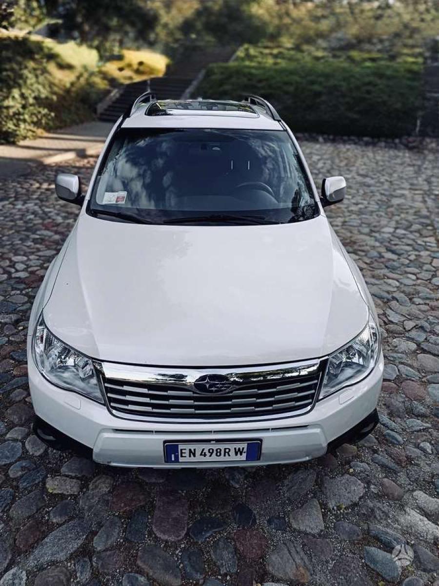 White Subaru Forester 2008 in Utena, with an engine capacity of 1.99 L and mileage of 273 thousand km for 6950 €, photo 24 on AUTOMOTO.COM.LV