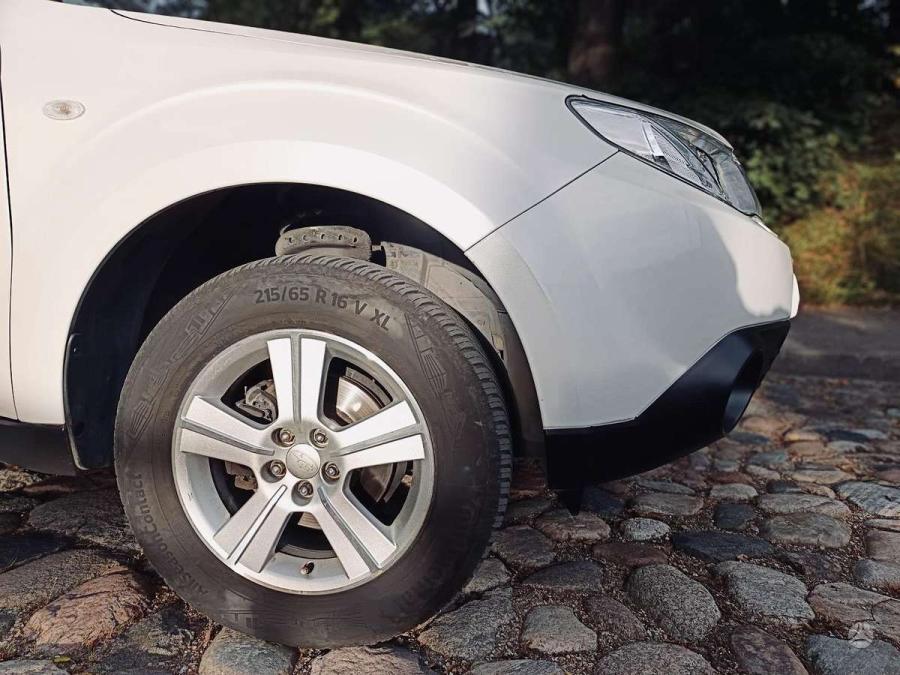 White Subaru Forester 2008 in Utena, with an engine capacity of 1.99 L and mileage of 273 thousand km for 6950 €, photo 28 on AUTOMOTO.COM.LV