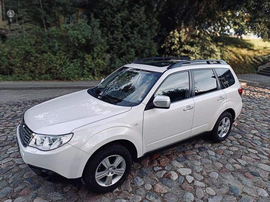 White Subaru Forester 2008 in Utena, with an engine capacity of 1.99 L and mileage of 273 thousand km for 6950 €, photo 30 on AUTOMOTO.COM.LV