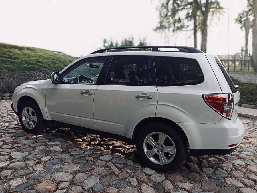White Subaru Forester 2008 in Utena, with an engine capacity of 1.99 L and mileage of 273 thousand km for 6950 €, photo 36 on AUTOMOTO.COM.LV
