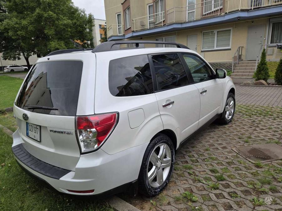 Balts Subaru Forester 2009 Palanga, ar dzinēja tilpumu 2.46 L un nobraukumu 124 tūkst. km par 4500 €, foto 5 vietnē AUTOMOTO.COM.LV