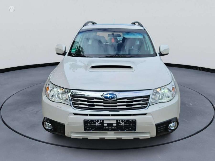 Balts Subaru Forester 2009 Marijampole, ar dzinēja tilpumu 2.00 L un nobraukumu 169 tūkst. km par 5000 €, foto 3 vietnē AUTOMOTO.COM.LV