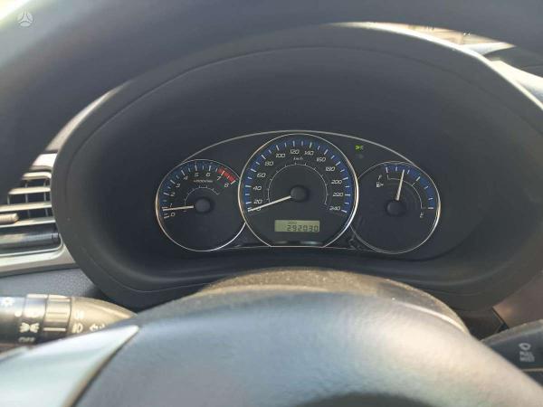 White Subaru Forester 2009 in Kursenai, with an engine capacity of 1.99 L and mileage of 292 thousand km for 4000 €, photo 9 on AUTOMOTO.COM.LV