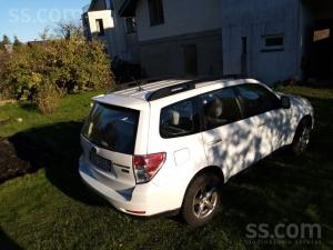 Белый Субару Форестер 2009 в Рига, объемом двигателя 2.00 л и пробегом 260 тыс. км за 3900 €, фото 12 на AUTOMOTO.COM.LV