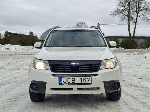 Balts Subaru Forester 2010 Šilutė, ar dzinēja tilpumu 2.50 L un nobraukumu 306 tūkst. km par 3300 €, foto 4 vietnē AUTOMOTO.COM.LV