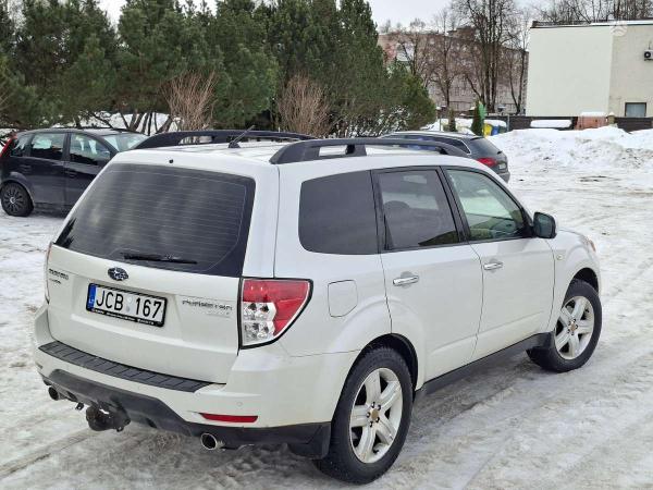 Balts Subaru Forester 2010 Šilutė, ar dzinēja tilpumu 2.50 L un nobraukumu 306 tūkst. km par 3300 €, foto 8 vietnē AUTOMOTO.COM.LV