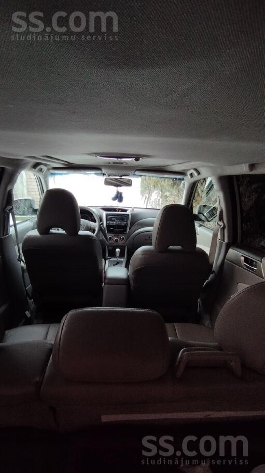 White Subaru Forester 2010 in Ludza, with an engine capacity of 2.50 L and mileage of 176 thousand km for 2800 €, photo 4 on AUTOMOTO.COM.LV