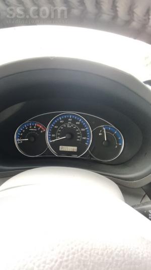 White Subaru Forester 2010 in Ludza, with an engine capacity of 2.50 L and mileage of 176 thousand km for 2800 €, photo 8 on AUTOMOTO.COM.LV