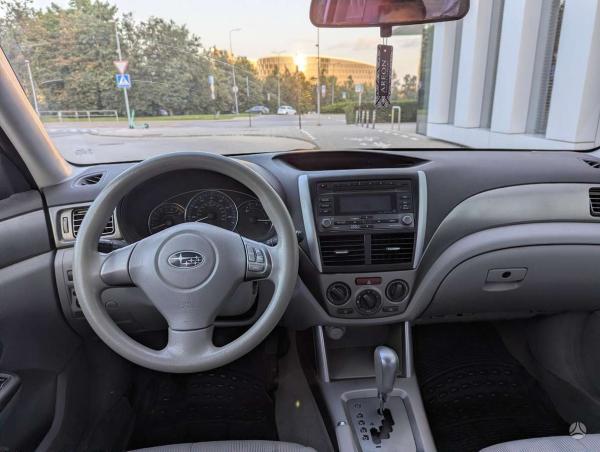 Balts Subaru Forester 2010 Viļņa, ar dzinēja tilpumu 2.50 L un nobraukumu 132 tūkst. km par 3500 €, foto 8 vietnē AUTOMOTO.COM.LV