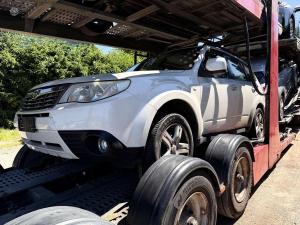 White Subaru Forester 2010 in Utena, with an engine capacity of 2.00 L and mileage of 208 thousand km for 7350 €, photo 8 on AUTOMOTO.COM.LV