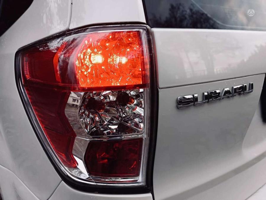 White Subaru Forester 2010 in Utena, with an engine capacity of 2.00 L and mileage of 208 thousand km for 7350 €, photo 24 on AUTOMOTO.COM.LV