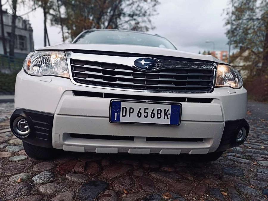 White Subaru Forester 2010 in Utena, with an engine capacity of 2.00 L and mileage of 208 thousand km for 7350 €, photo 32 on AUTOMOTO.COM.LV
