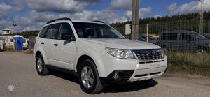 Balts Subaru Forester 2011 Viļņa, ar dzinēja tilpumu 2.00 L un nobraukumu 212 tūkst. km par 5950 €, foto 9 vietnē AUTOMOTO.COM.LV