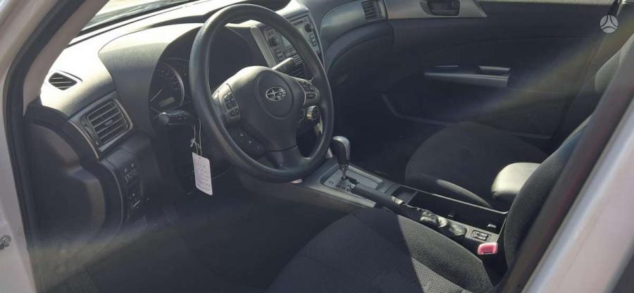 Balts Subaru Forester 2011 Viļņa, ar dzinēja tilpumu 2.00 L un nobraukumu 212 tūkst. km par 5950 €, foto 12 vietnē AUTOMOTO.COM.LV