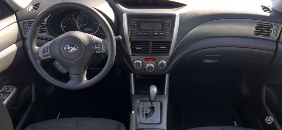 Balts Subaru Forester 2011 Viļņa, ar dzinēja tilpumu 2.00 L un nobraukumu 212 tūkst. km par 5950 €, foto 13 vietnē AUTOMOTO.COM.LV