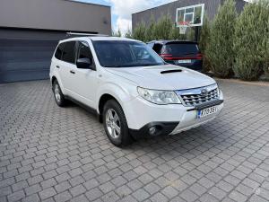 Balts Subaru Forester 2011 Kauņa, ar dzinēja tilpumu 2.00 L un nobraukumu 173 tūkst. km par 3900 €, foto 3 vietnē AUTOMOTO.COM.LV