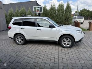 Balts Subaru Forester 2011 Kauņa, ar dzinēja tilpumu 2.00 L un nobraukumu 173 tūkst. km par 3900 €, foto 4 vietnē AUTOMOTO.COM.LV