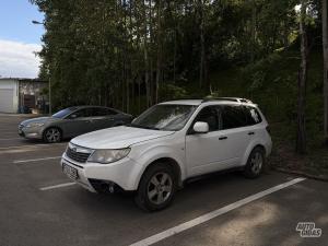Balts Subaru Forester 2012 Alīta, ar dzinēja tilpumu 2.50 L un nobraukumu 310 tūkst. km par 2000 €, foto  vietnē AUTOMOTO.COM.LV