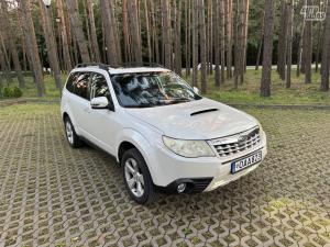 Balts Subaru Forester 2012 Kauņa, ar dzinēja tilpumu 2.00 L un nobraukumu 230 tūkst. km par 2999 €, foto 3 vietnē AUTOMOTO.COM.LV