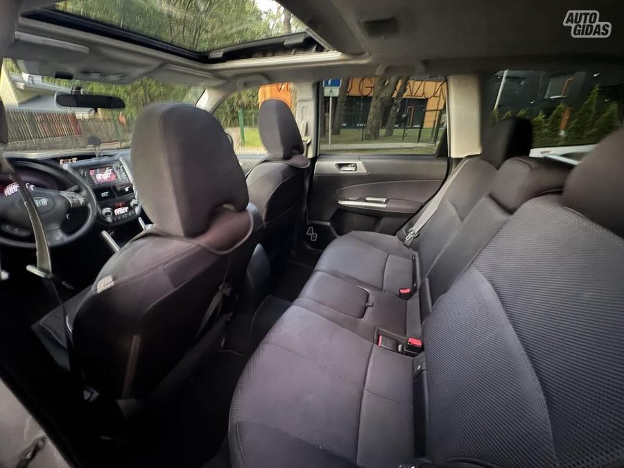 Balts Subaru Forester 2012 Kauņa, ar dzinēja tilpumu 2.00 L un nobraukumu 230 tūkst. km par 2999 €, foto 7 vietnē AUTOMOTO.COM.LV