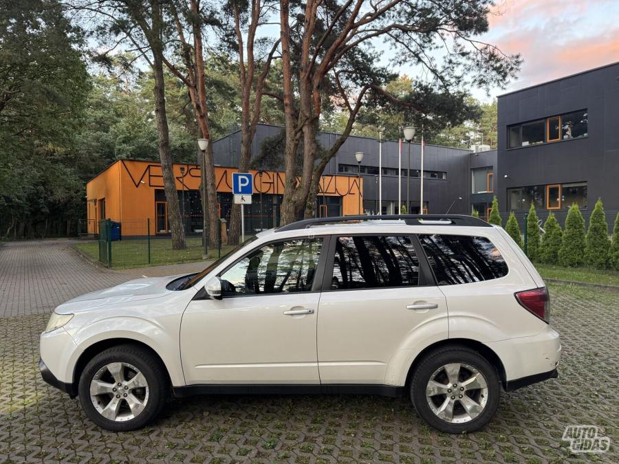 Balts Subaru Forester 2012 Kauņa, ar dzinēja tilpumu 2.00 L un nobraukumu 230 tūkst. km par 2999 €, foto 16 vietnē AUTOMOTO.COM.LV