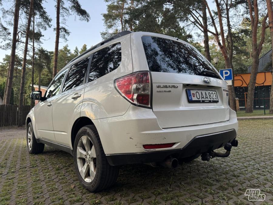 Balts Subaru Forester 2012 Kauņa, ar dzinēja tilpumu 2.00 L un nobraukumu 230 tūkst. km par 2999 €, foto 17 vietnē AUTOMOTO.COM.LV