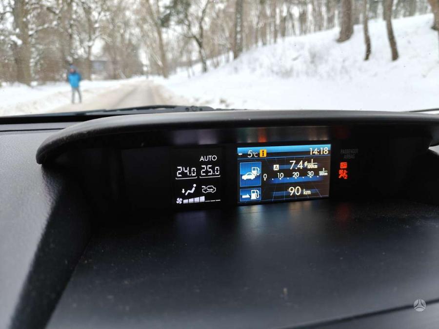 White Subaru Forester 2013 in Vilnius, with an engine capacity of 2.00 L and mileage of 331 thousand km for 3600 €, photo 14 on AUTOMOTO.COM.LV