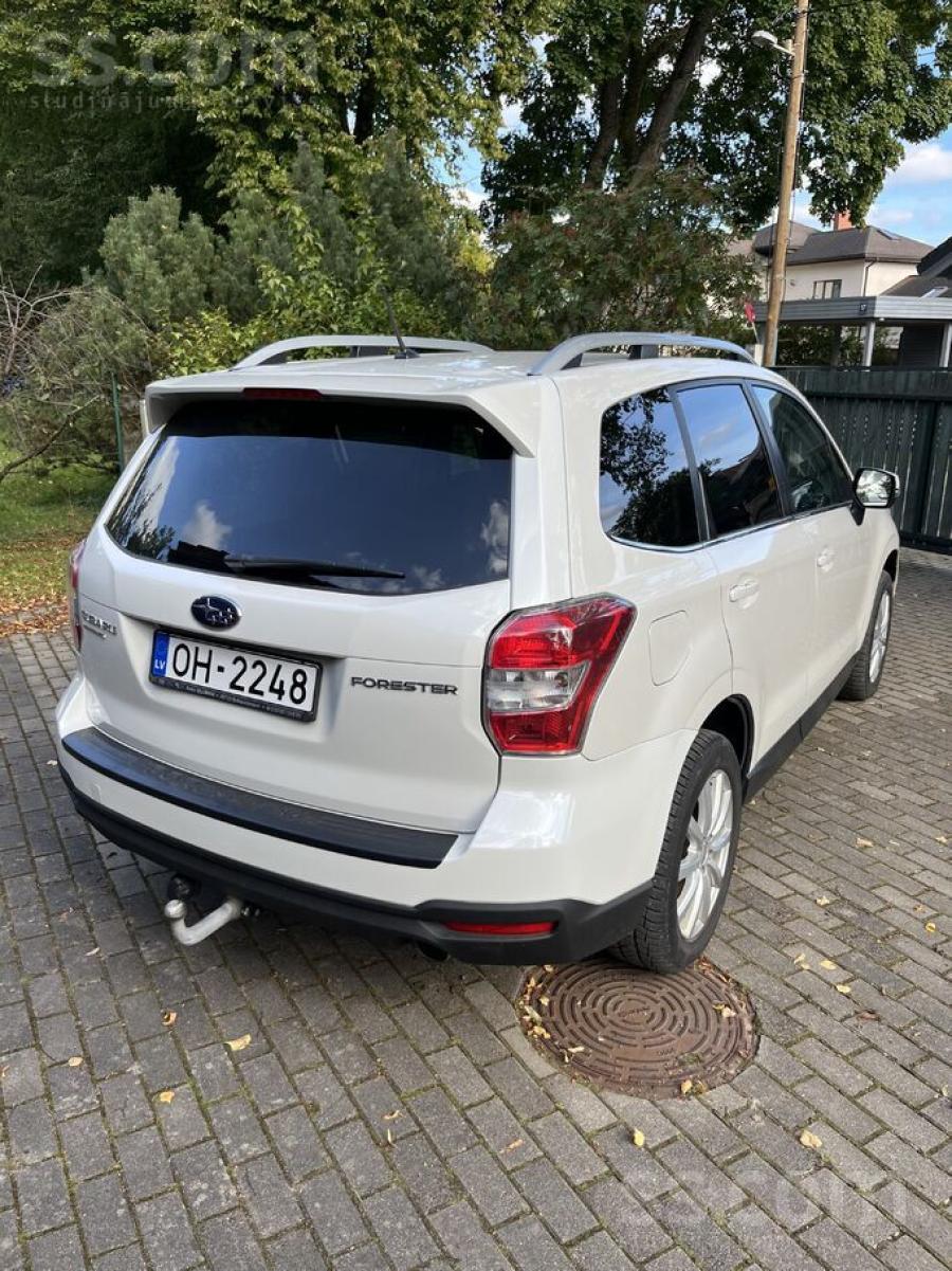 Balts Subaru Forester 2013 Rīga, ar dzinēja tilpumu 2.00 L un nobraukumu 229 tūkst. km par 10500 €, foto 1 vietnē AUTOMOTO.COM.LV