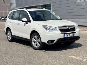Balts Subaru Forester 2013 Alīta, ar dzinēja tilpumu 2.00 L un nobraukumu 272 tūkst. km par 7500 €, foto 4 vietnē AUTOMOTO.COM.LV