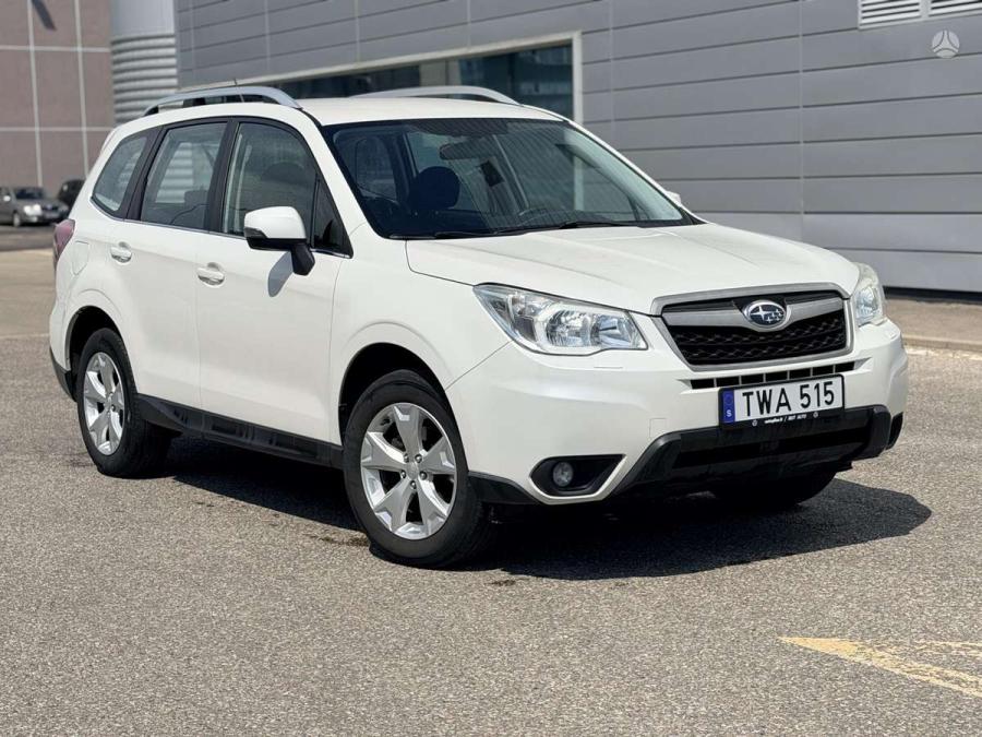 Balts Subaru Forester 2013 Alīta, ar dzinēja tilpumu 2.00 L un nobraukumu 272 tūkst. km par 7500 €, foto 4 vietnē AUTOMOTO.COM.LV