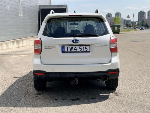 Balts Subaru Forester 2013 Alīta, ar dzinēja tilpumu 2.00 L un nobraukumu 272 tūkst. km par 7500 €, foto 5 vietnē AUTOMOTO.COM.LV
