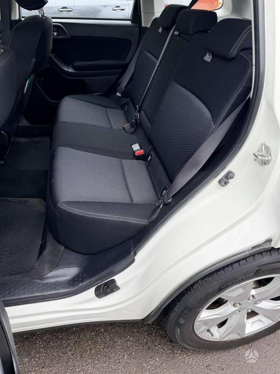 Balts Subaru Forester 2013 Alīta, ar dzinēja tilpumu 2.00 L un nobraukumu 272 tūkst. km par 7500 €, foto 13 vietnē AUTOMOTO.COM.LV