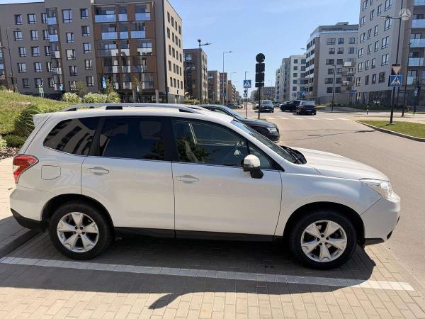 White Subaru Forester 2013 in Vilnius, with an engine capacity of 2.00 L and mileage of 280 thousand km for 7800 €, photo 8 on AUTOMOTO.COM.LV