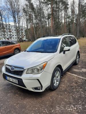 White Subaru Forester 2014 in Riga, with an engine capacity of 2.50 L and mileage of 183 thousand km for 7999 €, photo  on AUTOMOTO.COM.LV