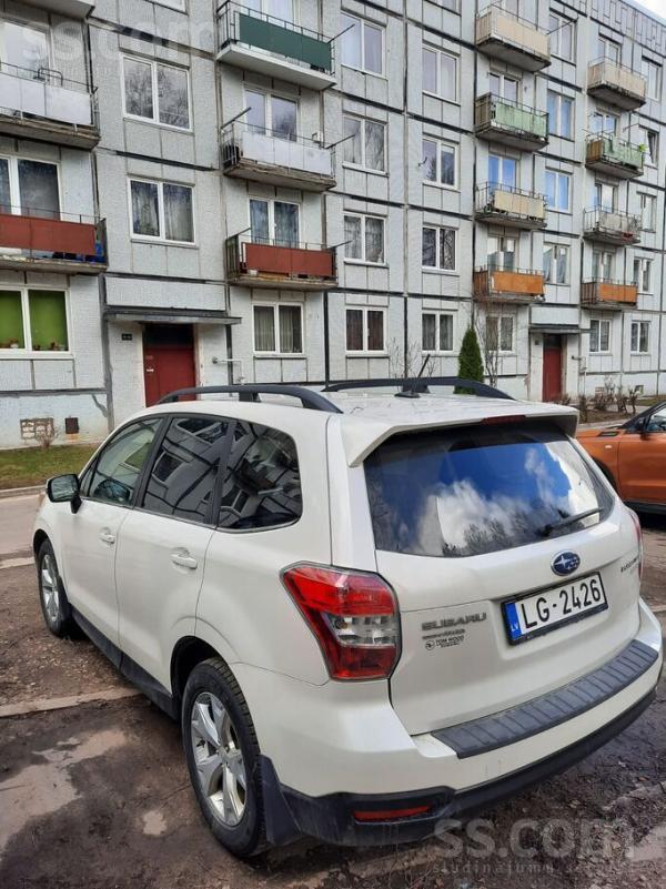 Balts Subaru Forester 2014 Rīga, ar dzinēja tilpumu 2.50 L un nobraukumu 183 tūkst. km par 7999 €, foto 4 vietnē AUTOMOTO.COM.LV
