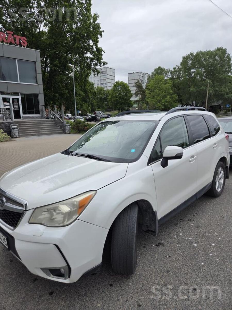 Balts Subaru Forester 2014 Rīga, ar dzinēja tilpumu 2.50 L un nobraukumu 185 tūkst. km par 8000 €, foto 3 vietnē AUTOMOTO.COM.LV