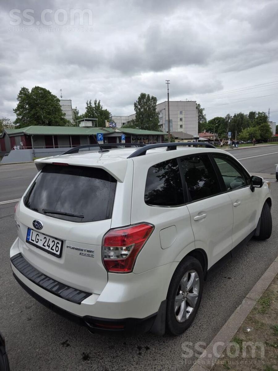 Balts Subaru Forester 2014 Rīga, ar dzinēja tilpumu 2.50 L un nobraukumu 185 tūkst. km par 8000 €, foto 7 vietnē AUTOMOTO.COM.LV