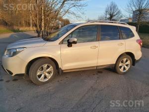 White Subaru Forester 2014 in Riga, with an engine capacity of 2.00 L and mileage of 322 thousand km for 6000 €, photo 7 on AUTOMOTO.COM.LV