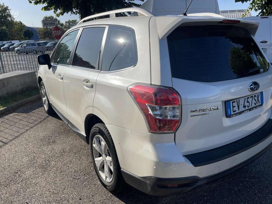 Balts Subaru Forester 2014 Panevēža, ar dzinēja tilpumu 2.00 L un nobraukumu 129 tūkst. km par 8200 €, foto 6 vietnē AUTOMOTO.COM.LV