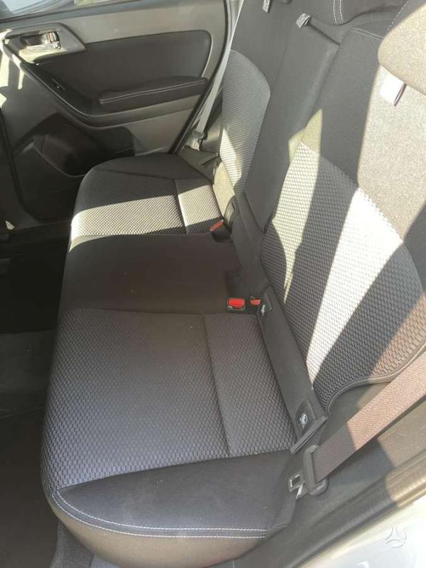 Balts Subaru Forester 2014 Panevēža, ar dzinēja tilpumu 2.00 L un nobraukumu 129 tūkst. km par 8200 €, foto 9 vietnē AUTOMOTO.COM.LV