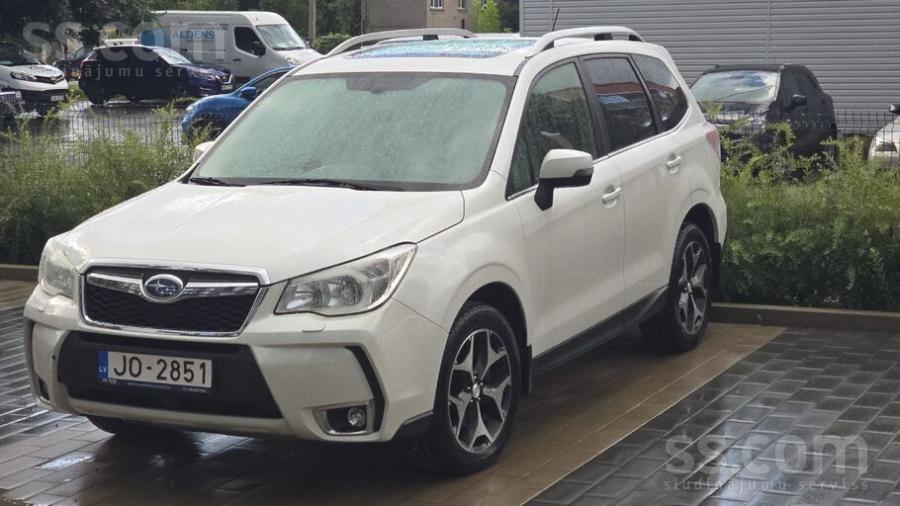 White Subaru Forester 2014 in Riga, with an engine capacity of 2.00 L and mileage of 149 thousand km for 10700 €, photo 3 on AUTOMOTO.COM.LV
