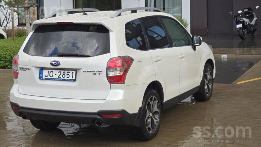 White Subaru Forester 2014 in Riga, with an engine capacity of 2.00 L and mileage of 149 thousand km for 10700 €, photo 8 on AUTOMOTO.COM.LV