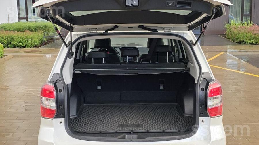 White Subaru Forester 2014 in Riga, with an engine capacity of 2.00 L and mileage of 149 thousand km for 10700 €, photo 9 on AUTOMOTO.COM.LV