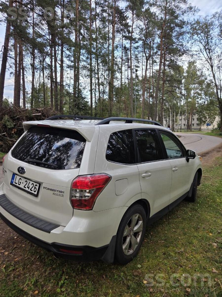 Balts Subaru Forester 2014 Rīga, ar dzinēja tilpumu 2.50 L un nobraukumu 187 tūkst. km par 7999 €, foto 3 vietnē AUTOMOTO.COM.LV