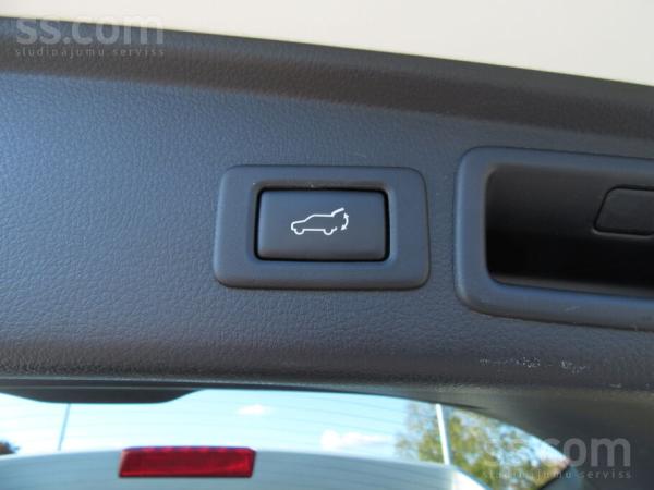 Subaru Forester 2014 Cēsis vietnē Balts Subaru Forester 2014 Cēsis, ar dzinēja tilpumu 2.00 L un nobraukumu 166 tūkst. km par 12500 €, foto 10 vietnē AUTOMOTO.COM.LV