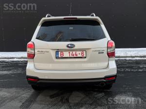 White Subaru Forester 2015 in Jelgava, with an engine capacity of 2.00 L and mileage of 0 thousand km for 8995 €, photo 6 on AUTOMOTO.COM.LV