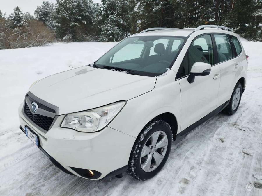 Balts Subaru Forester 2015 Utena, ar dzinēja tilpumu 2.00 L un nobraukumu 184 tūkst. km par 7200 €, foto 3 vietnē AUTOMOTO.COM.LV