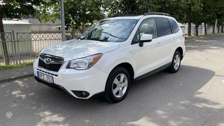 Balts Subaru Forester 2015 Telšiai, ar dzinēja tilpumu 2.50 L un nobraukumu 144 tūkst. km par 8200 €, foto 1 vietnē AUTOMOTO.COM.LV